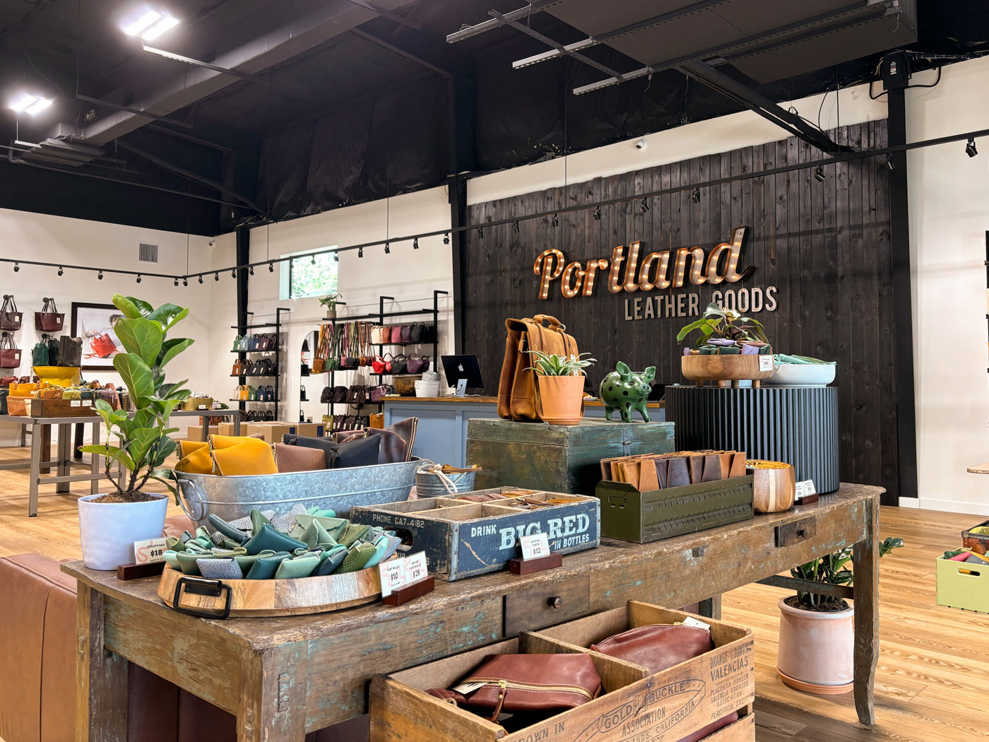 Portland Leather Goods Retail Store - Austin Texas