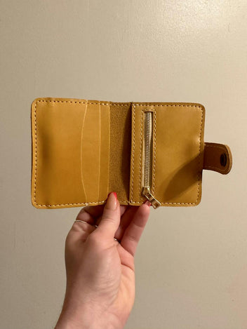 Women's Bi-Fold Wallet | Portland Leather Goods