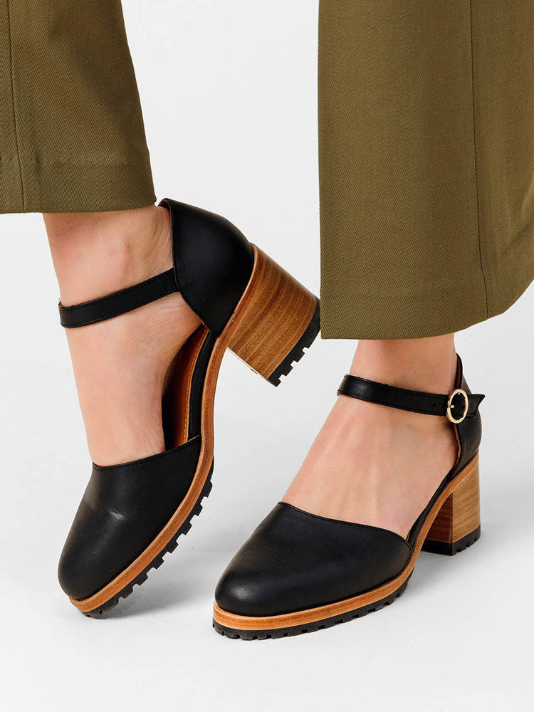 'Almost Perfect' Circle Crossbody | Portland Leather Goods